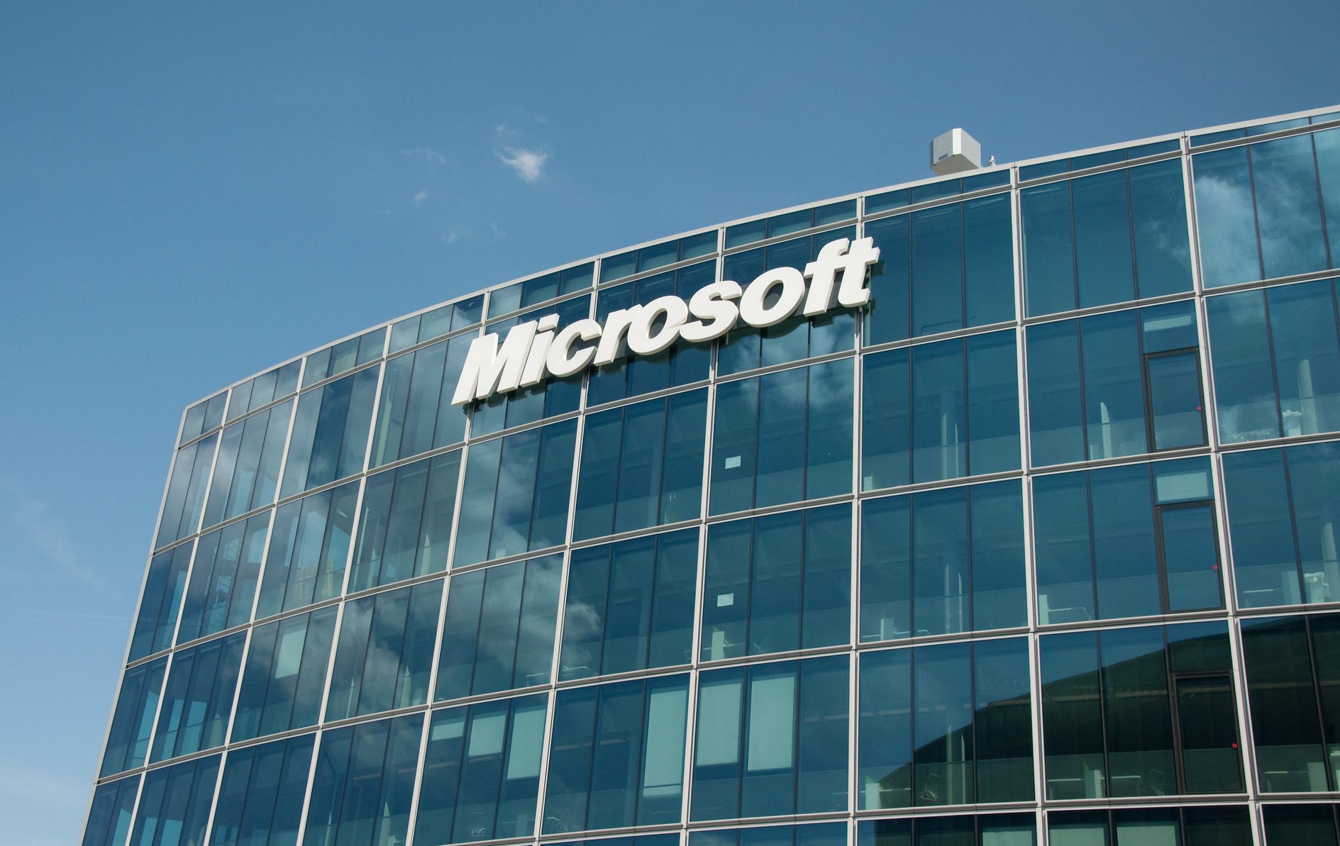Why Did Microsoft Buy Minecraft? (9 Reasons Why)